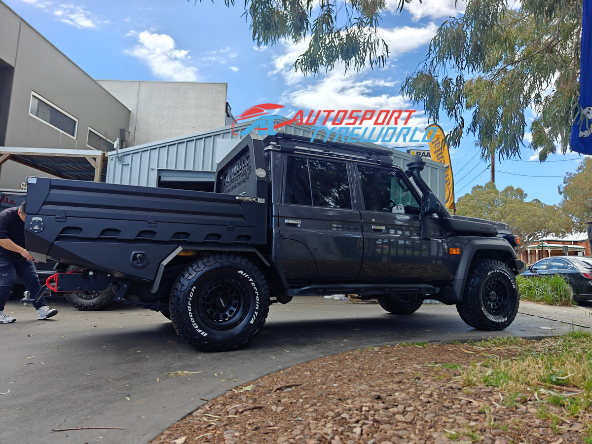 Toyota LandCruiser 79 with ROH Assault Wheels & BFGoodrich KO3 | Autos ...