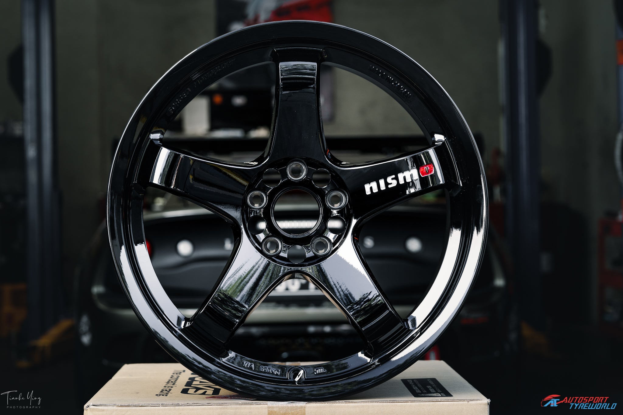 Nismo Lmgt4 Wheels Nismo LMGT4 Omori Factory Spec Wheel Set, 18" Gloss